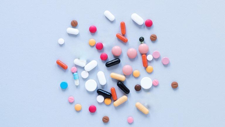 Tablets vs. Capsules: Pros, Cons, and How They Differ
